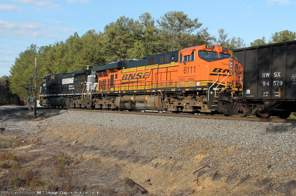 BNSF DPU & NS manned helper